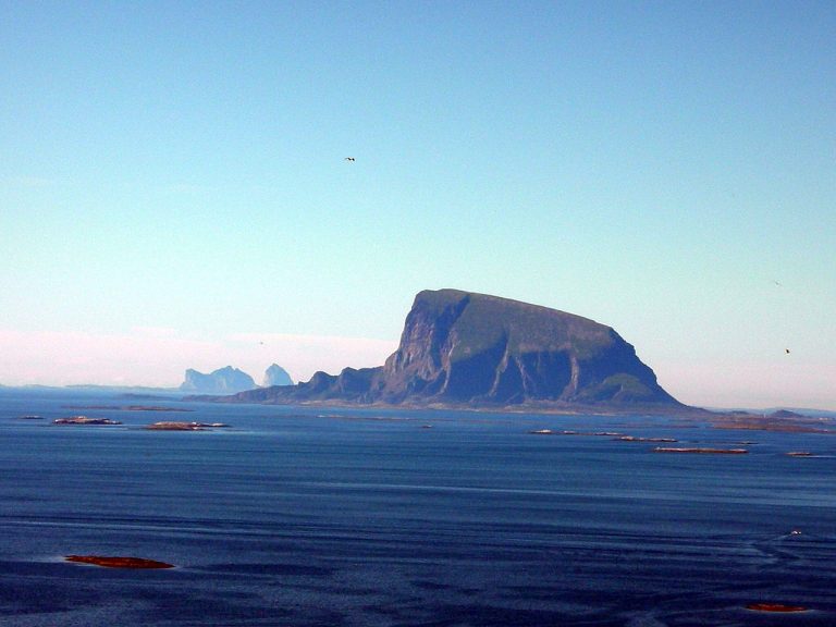 Amazing Puffin Safari: How To See Puffins In Norway In 2023 - The ...