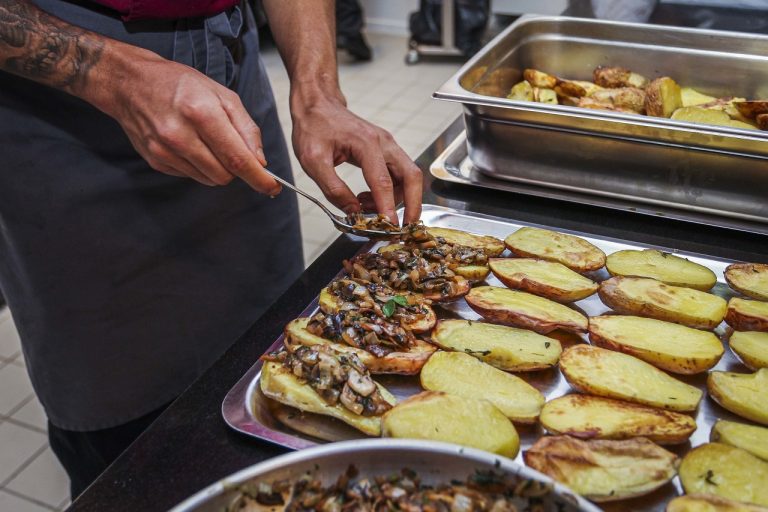What Prison Food In Norway Is Like - The Norway Guide