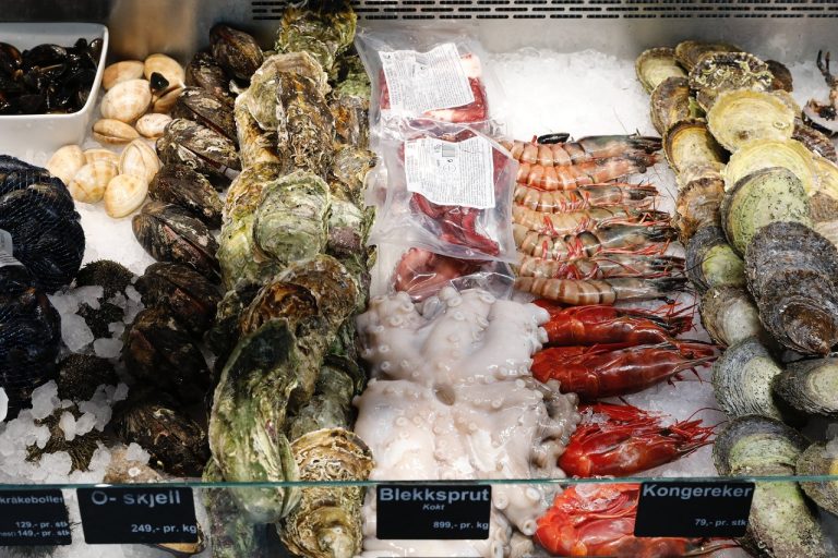 Bergen Fish Market Travel Guide (+Photos & Tips) For 2023 - The Norway ...